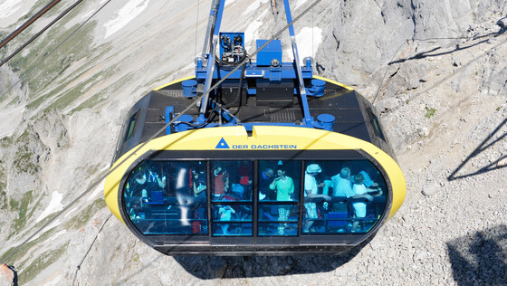 Stairway to nothingness Dachstein - a fascinating glacier