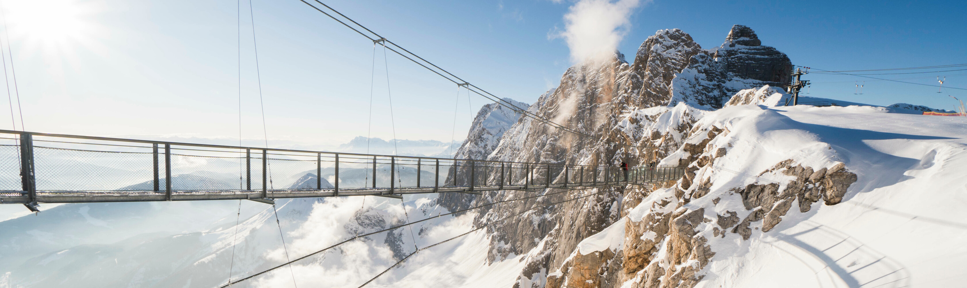 The Dachstein suspension bridge - a fascinating glacier