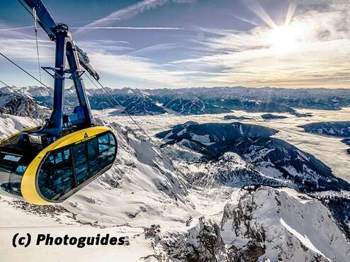 The Dachstein Skywalk - a fascinating glacier world at an